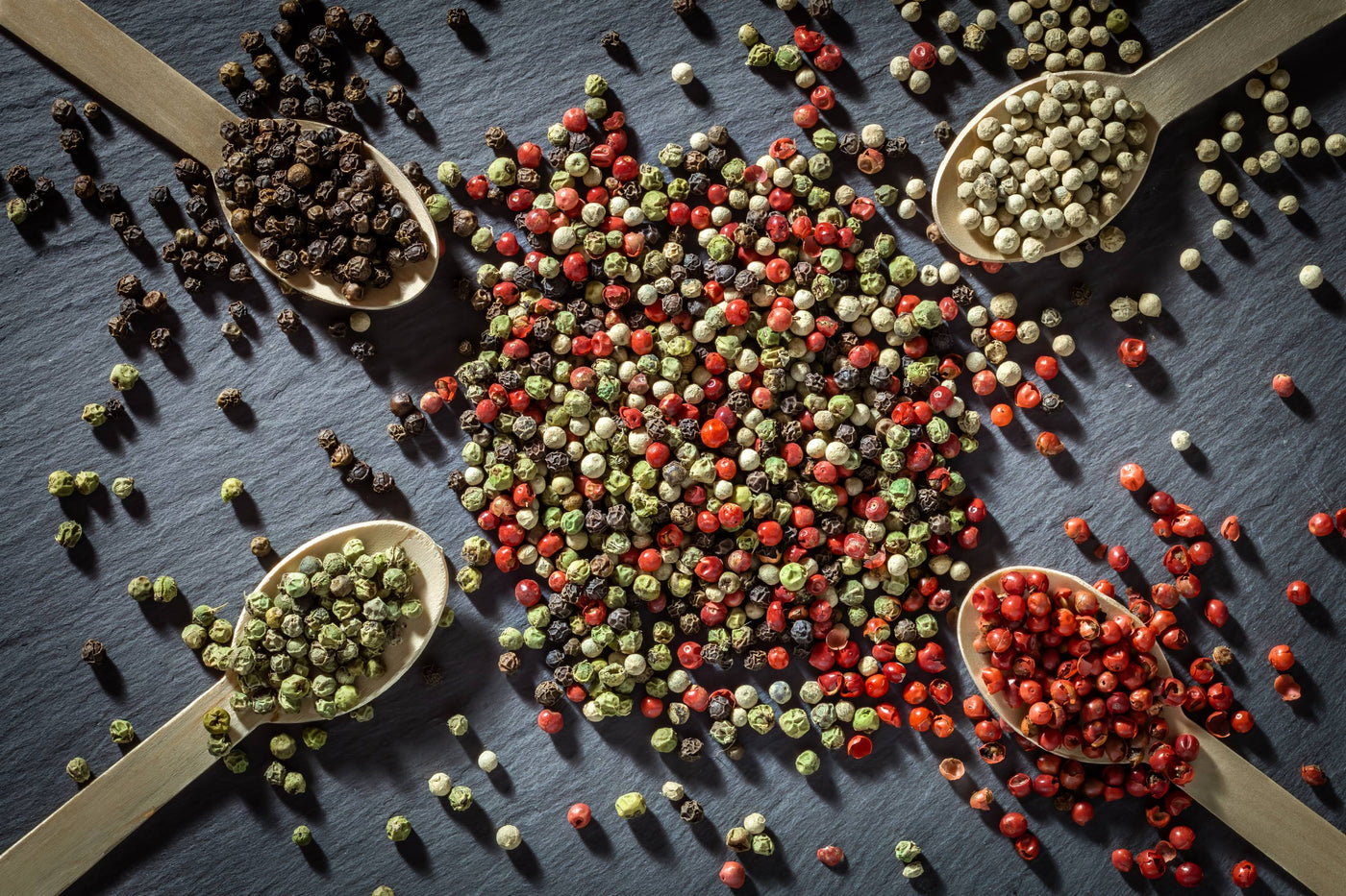 Uncover Pepper: A Journey Through Spice, History & Facts